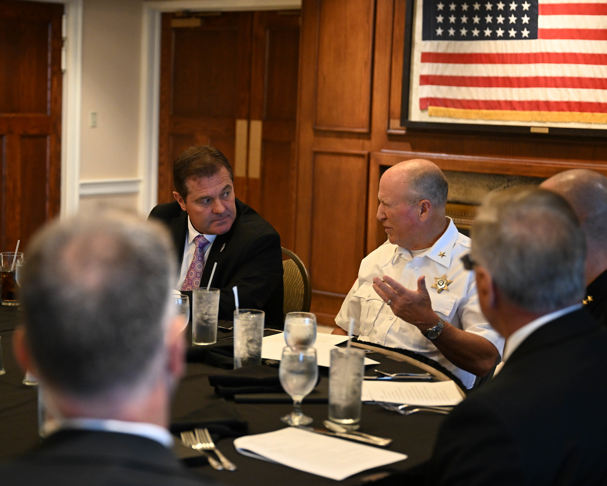 Illinois Sheriffs Refuse to Enforce Gun Ban - Mike Coffey